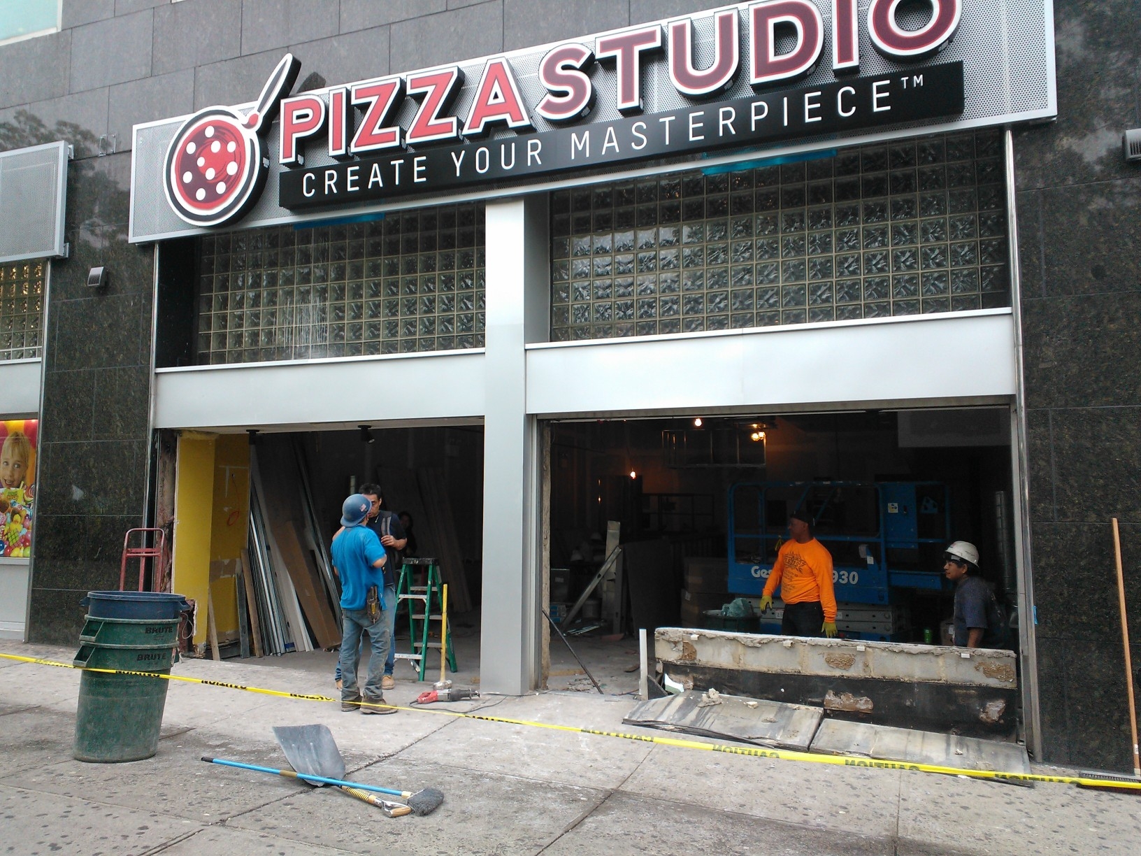 Pizza Studio – Bronx